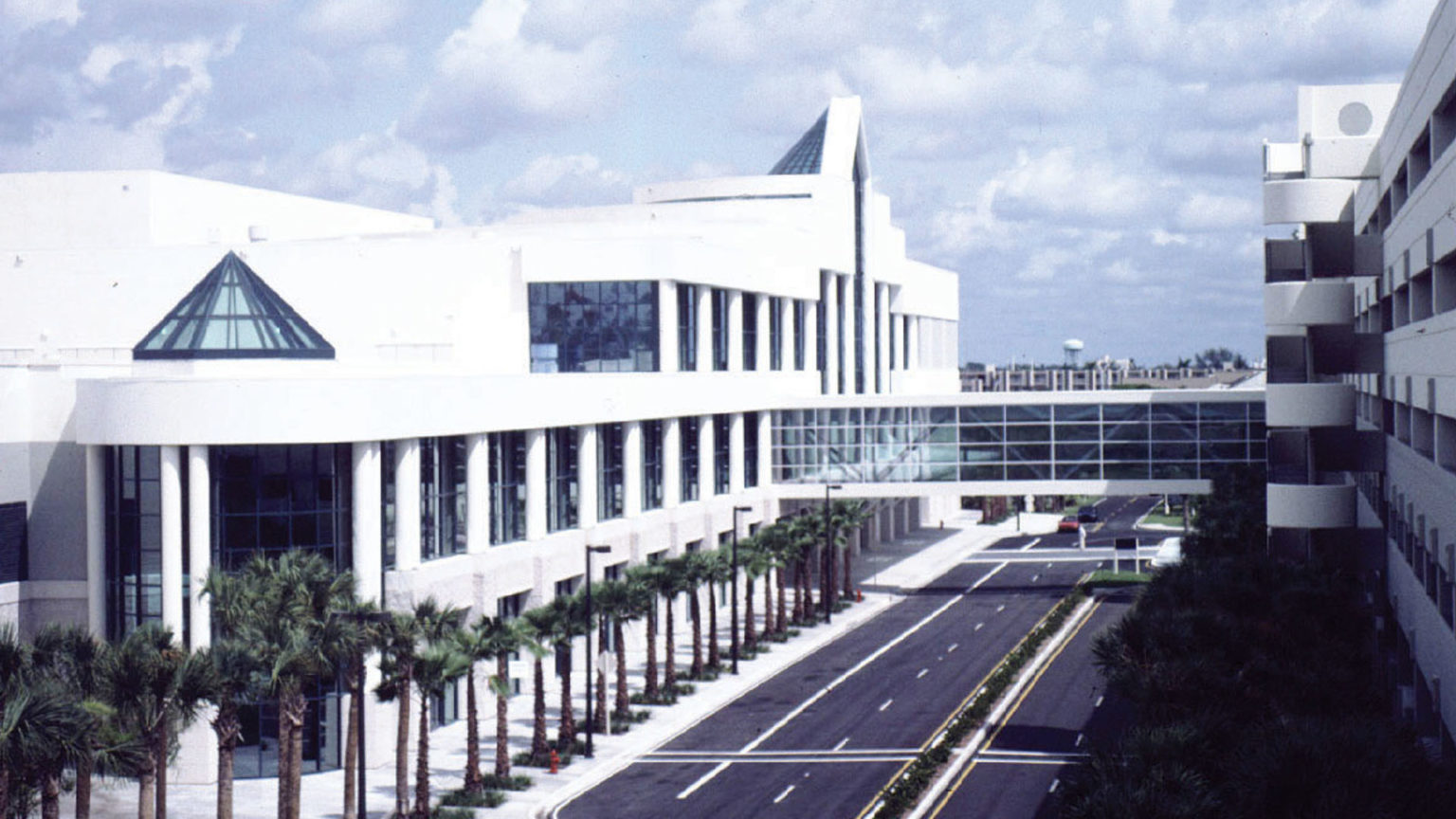 Broward County Convention Center Pedestrian Bridge – BNI Engineers ...